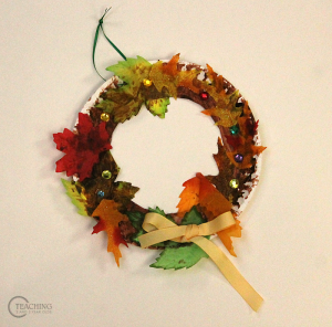 How to Make a Super Easy Fall Wreath with Toddlers and Preschoolers