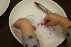 How to Put Together a Toddler Puppet Activity for the Itsy Bitsy Spider