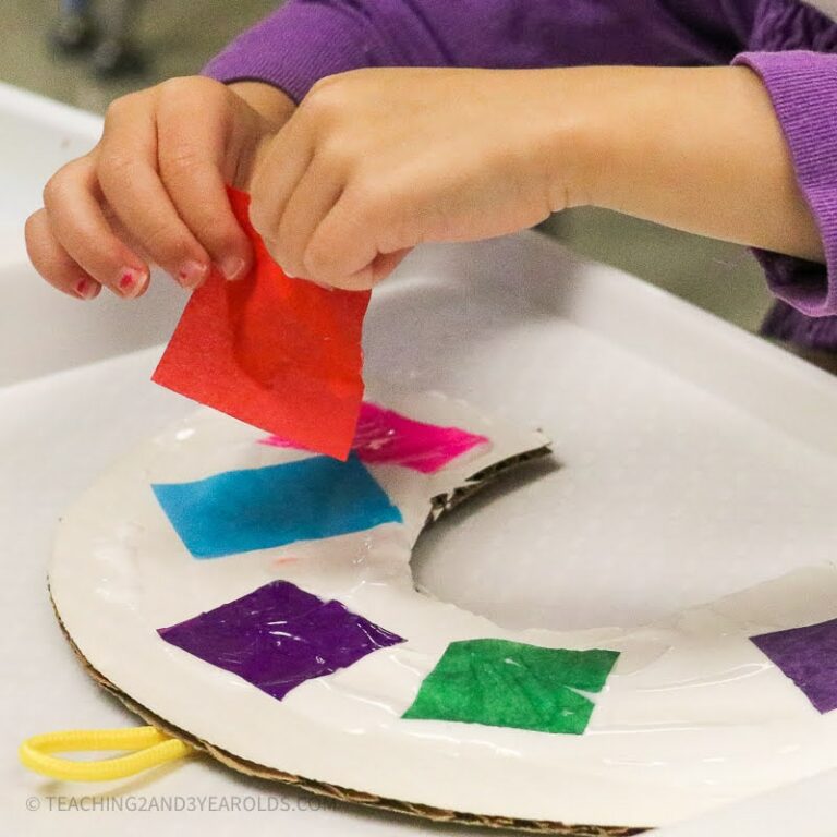 Easy Colorful Toddler Rainbow Craft