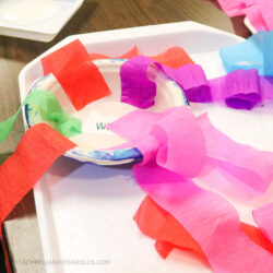 Easy Toddler Jellyfish Art Activity