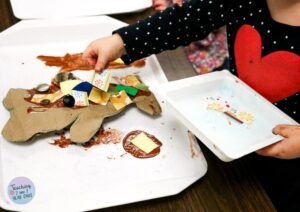 Toddler and Preschool Bear Craft for Winter Hibernation