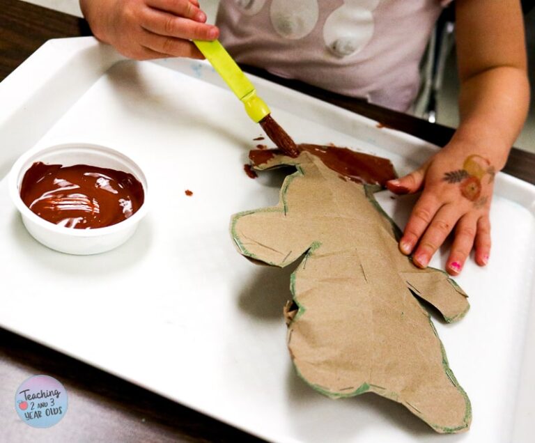 Toddler and Preschool Bear Craft for Winter Hibernation