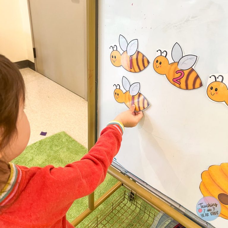 Here is the Beehive Circle Time Activity